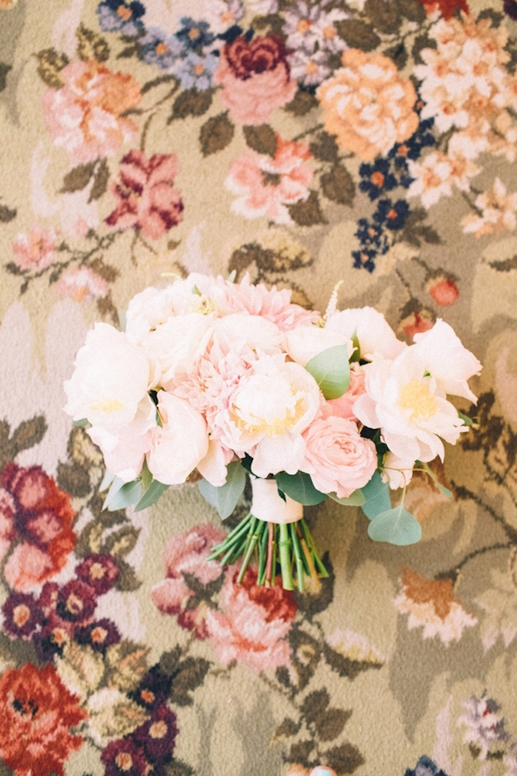 Check out this elegant Blush Pink, Ivory + Champagne Wedding Palette!