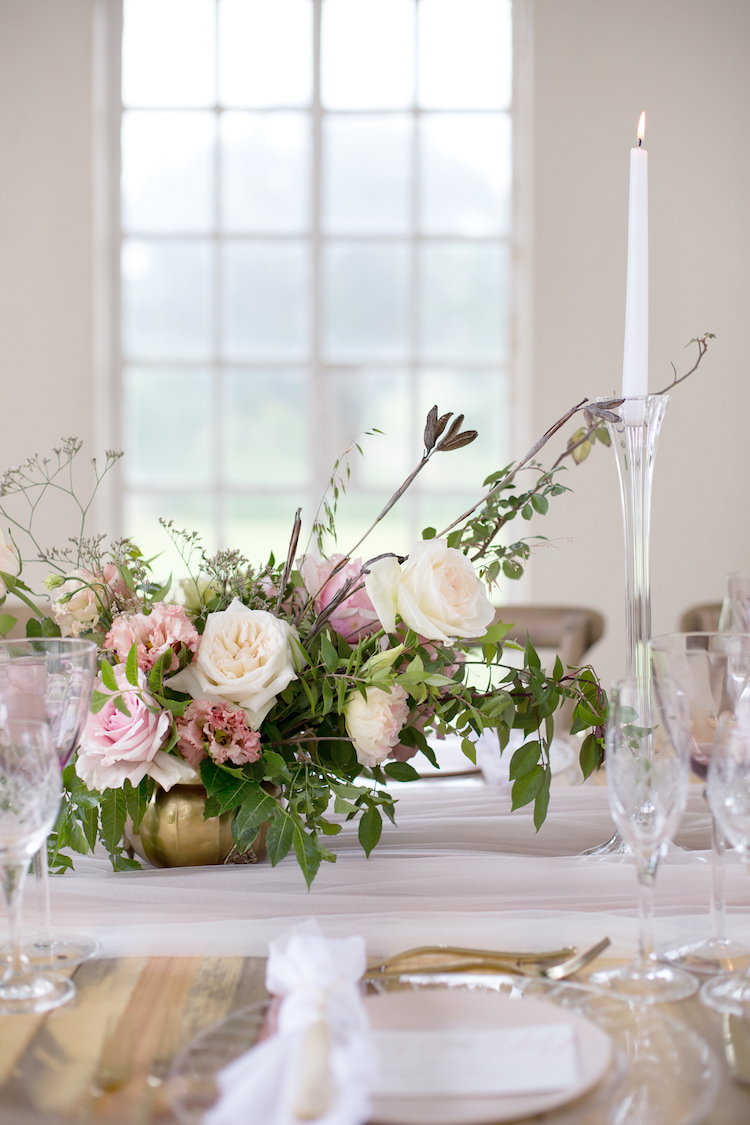 Delicate Blush, Ivory + Gold Wedding Tablescape Ideas