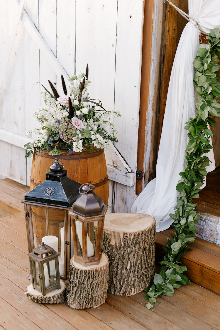 We Love This Totally Darling Rustic Barn Wedding in Indianapolis!