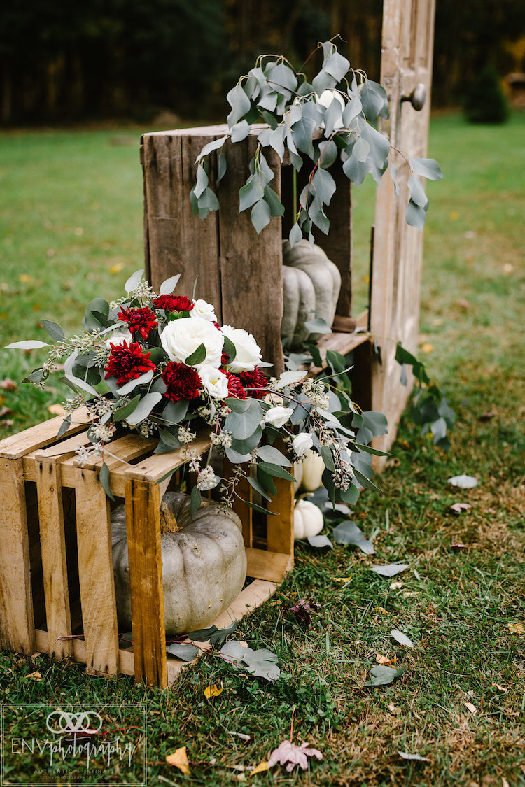 Elegantly Rustic Fall Barn Wedding in Ohio