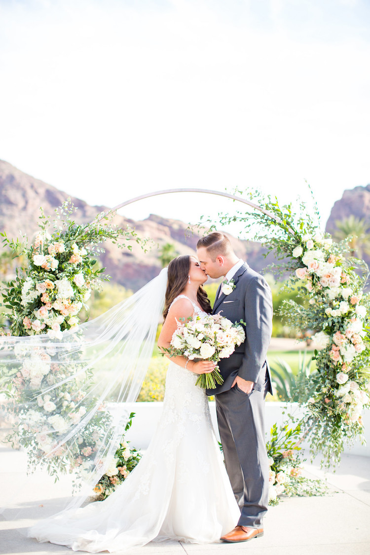 30+ Creative Wedding Arches You Must See Right Now!