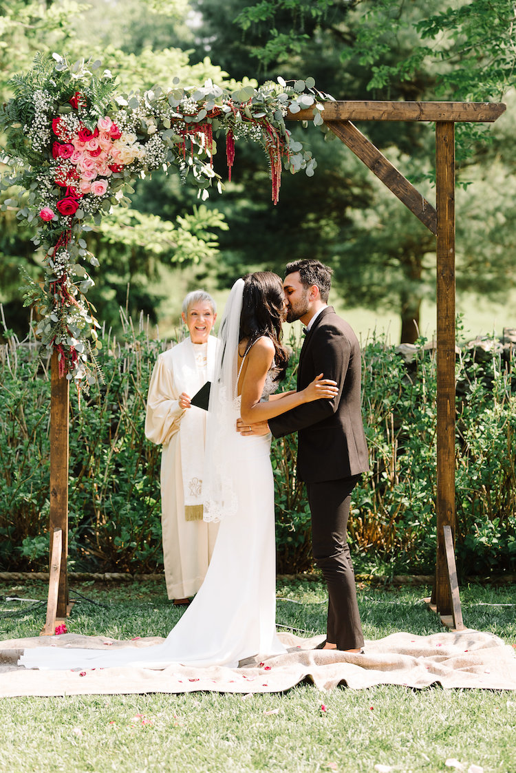 30+ Creative Wedding Arches You Must See Right Now!
