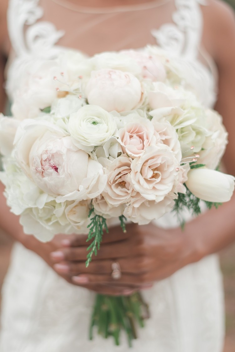 20+ Most Gorgeous Peony Wedding Bouquets Ever!