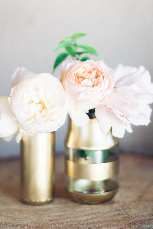 DIY Gold and Glitter Vases Tutorial
