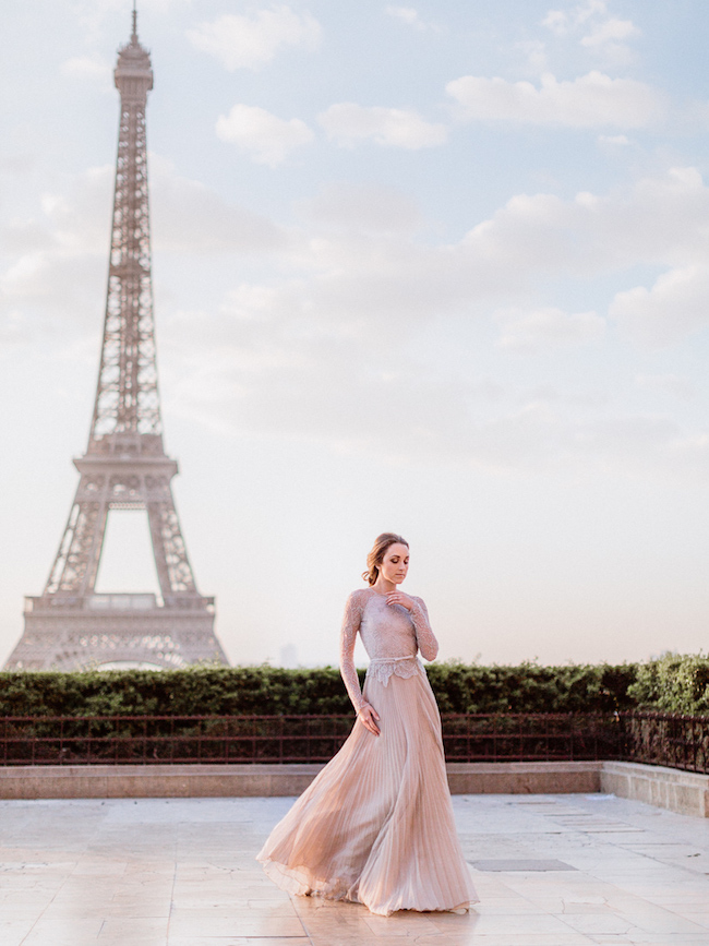 Iconic Paris Photoshoot with Tips for Photography in Paris